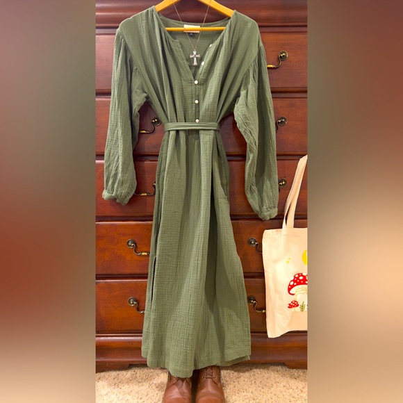 Universal Thread | Dresses | Universal Thread 0 Cotton Long Sleeved ...